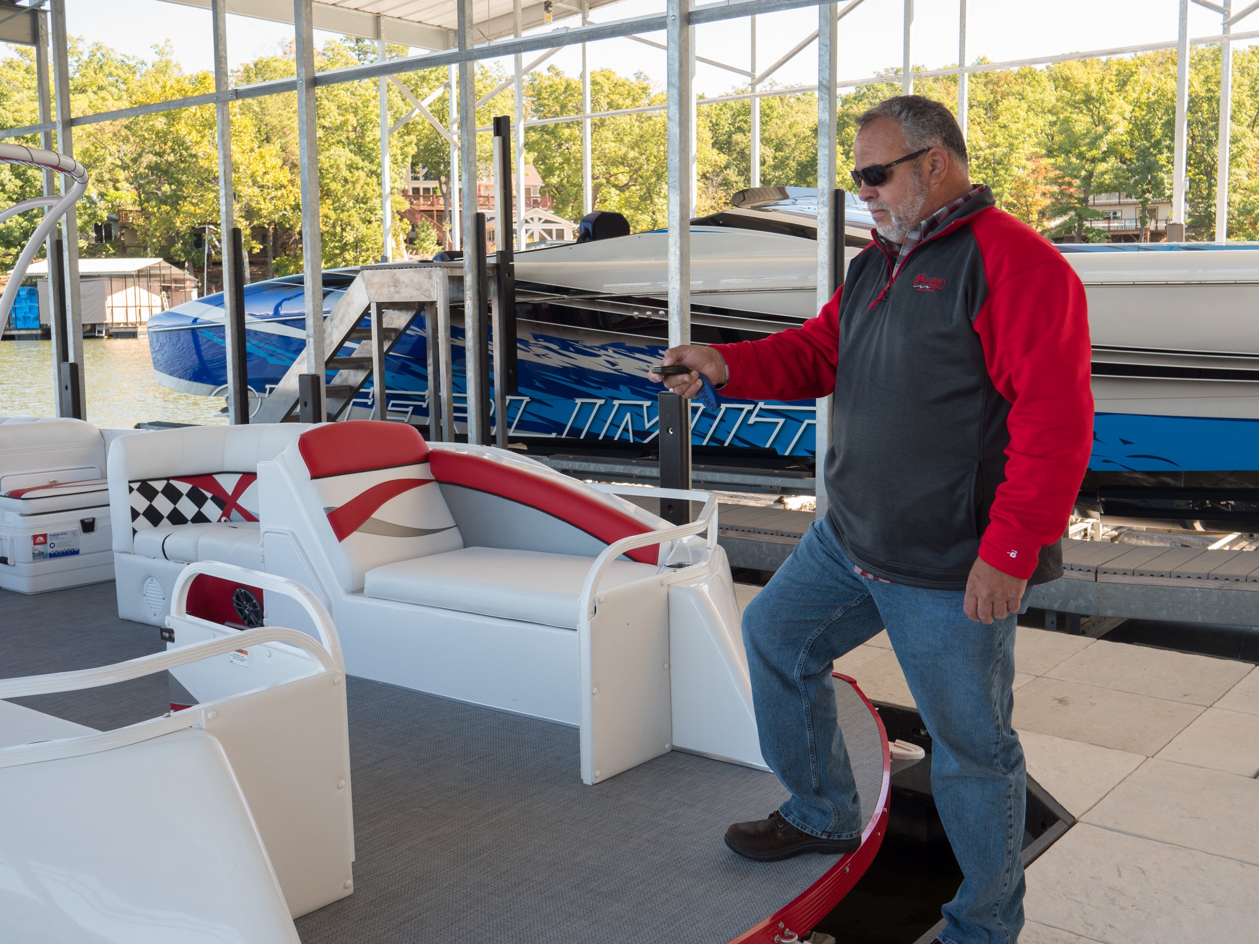 Boat Lift Remote Control | Firstmate Controls Remote Boat Lift Control ...